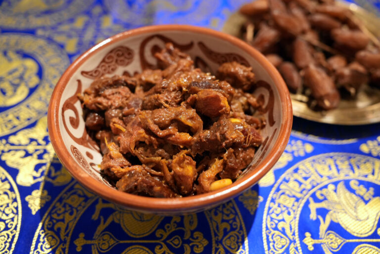 Eat Like A Sultan – Bringing Medieval Arab Cooking to Life